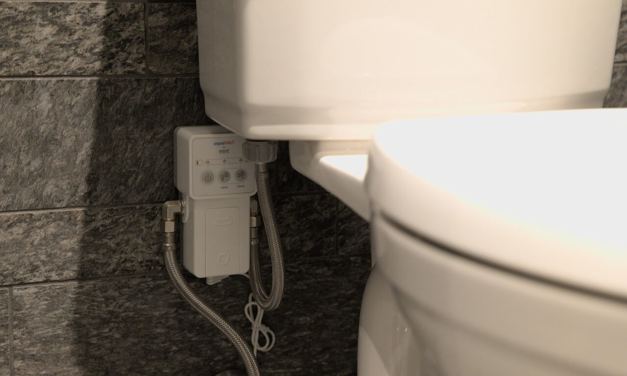 How to Tell if you have a Leaky Toilet – Signs if Toilet Is Leaking